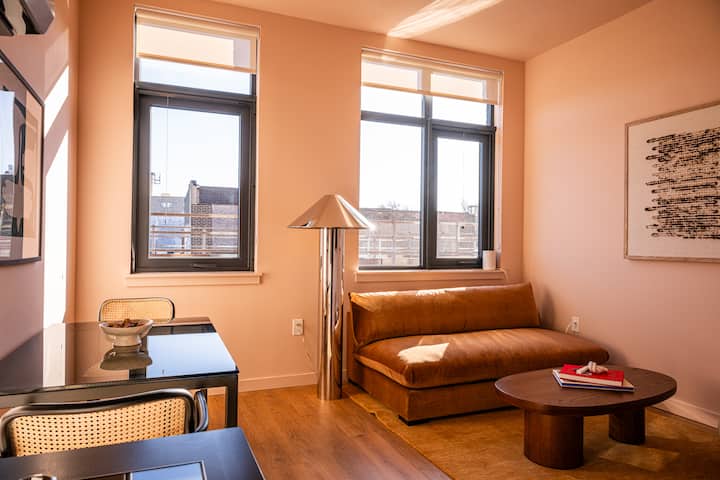 Urby | Cozy Studio Apt. In Luxury Amenity Building - 費城