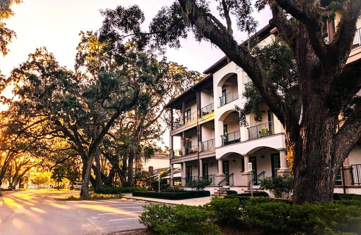 Pool | Parking | Beach | Food | Bars | Stores, Etc - St. Simons Island, GA