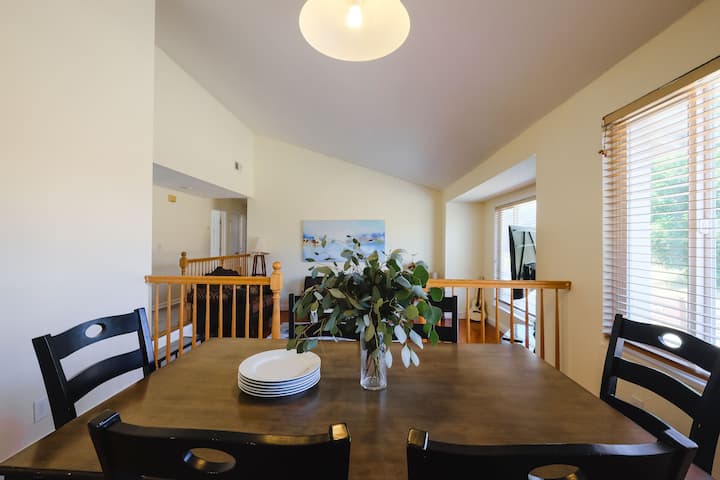 Bridgeport Escape | Spacious • Serene • Backyard - San Ramón, CA