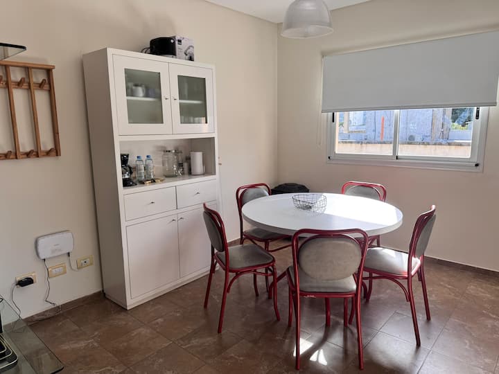 Confortable Dpto Con Balcon Y Parrilla - Pinamar