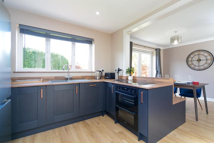 Modern Town House, On The Edge Of Caernarfon. - 卡納芬