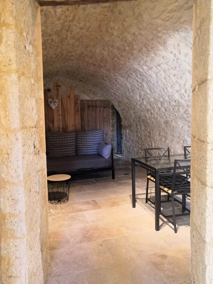 Studio De Charme 4 Personnes - Lédenon