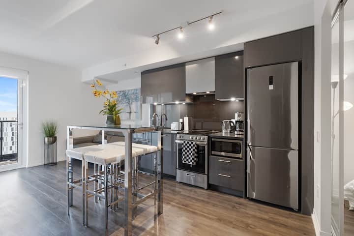 Lovely And Spotless 2 Bedroom Condo. - Toronto