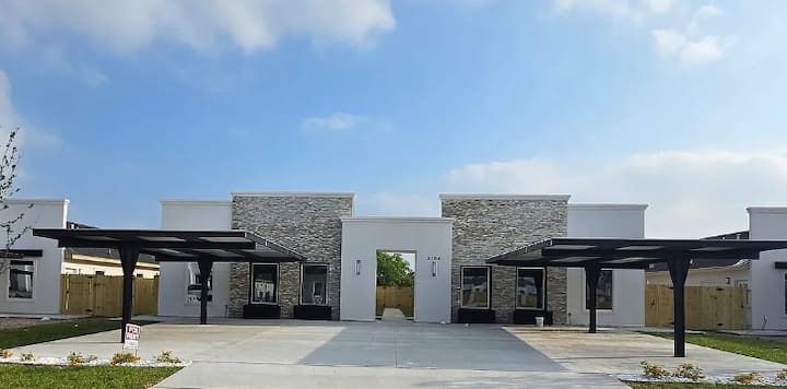 Elite Paraiso - Mission, TX