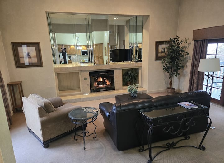 Private Cottage Quiet & Peaceful #5 - Tehachapi, CA