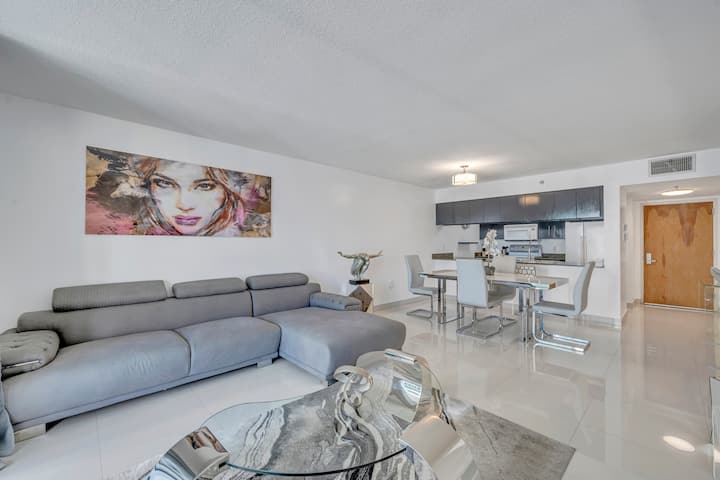 Stunning Unit With Amenities - Miami