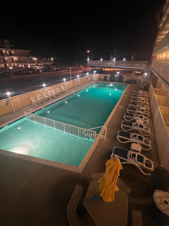 Wildwood Crest Beachfront Stay At The Nassau Inn - Cape May, NJ