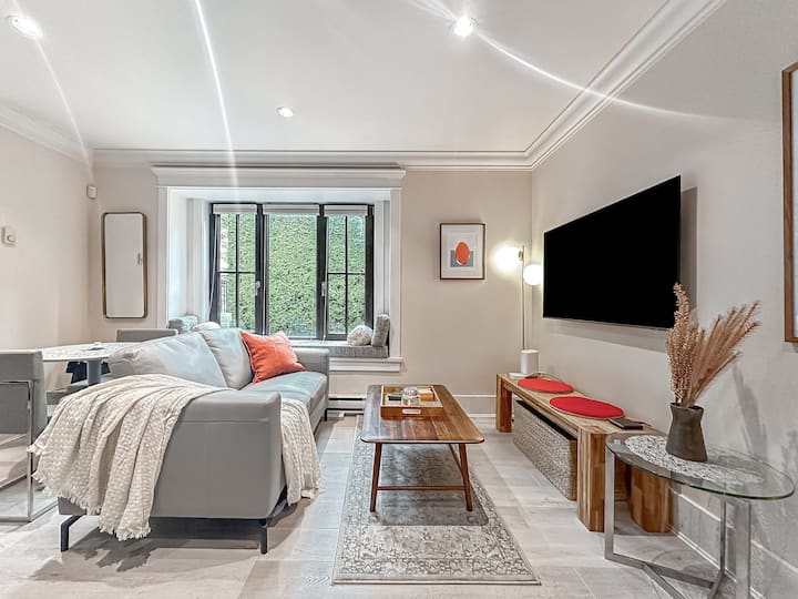 4 People/quiet/central Space/cambie/queen+sofabed! - British Columbia