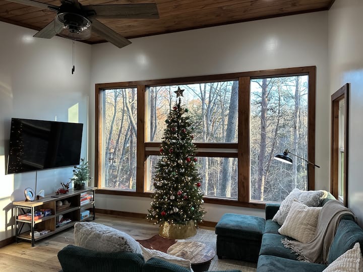 Christmas Week Open! Modern Cabin W/ Hot Tub - Ellijay
