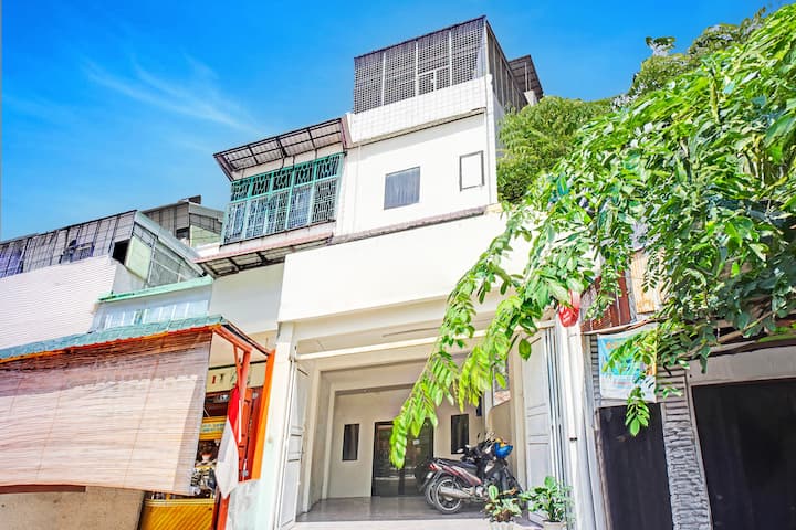 Indonesia Deluxe Double | Oyo 94287 Mandala Suite - Medan