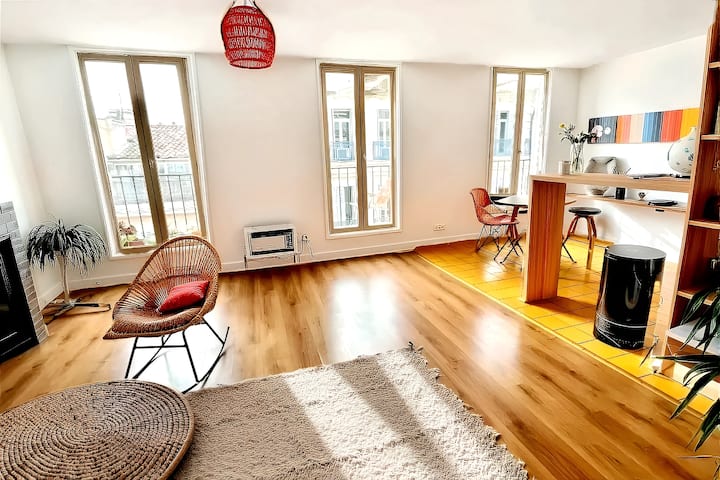 Grand, Lumineux, Hypercentre, Avec Balcon - Marseille