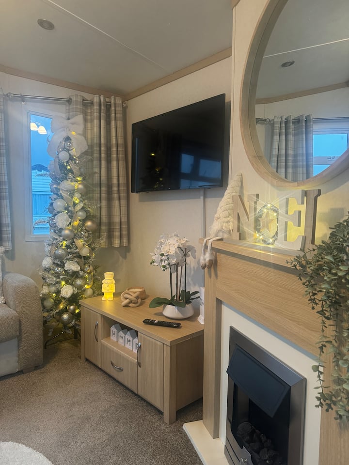 Marine Getaways Caravan Hire - Rhyl