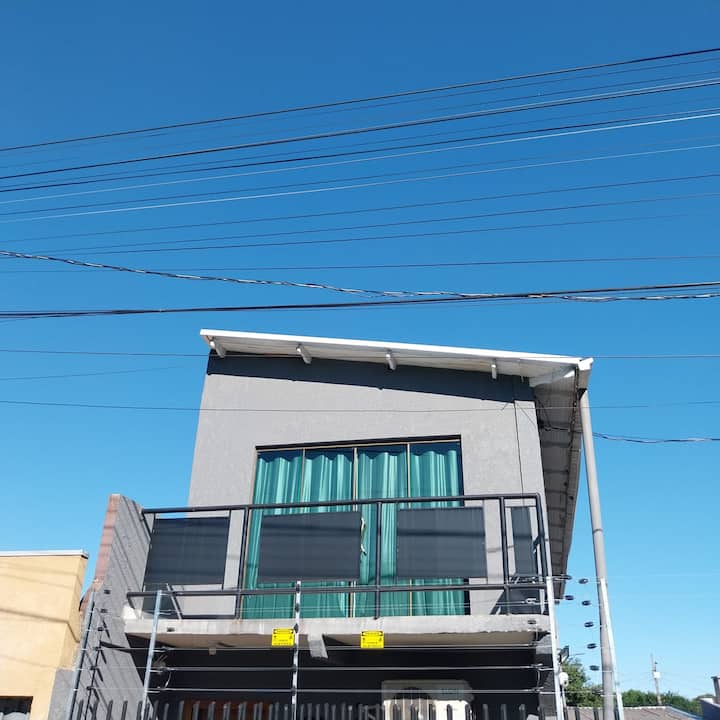 Stúdio Andar Superior
Próximo Ao Hotel Rafain Br - Foz do Iguaçu