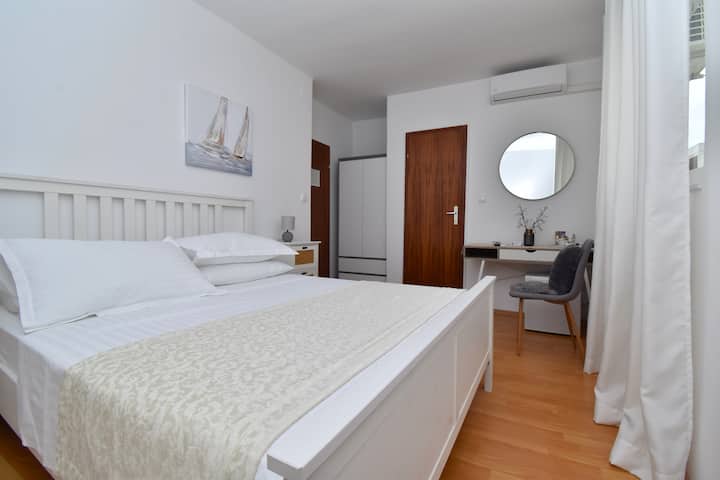 Room Meri Tučepi - Three - Makarska