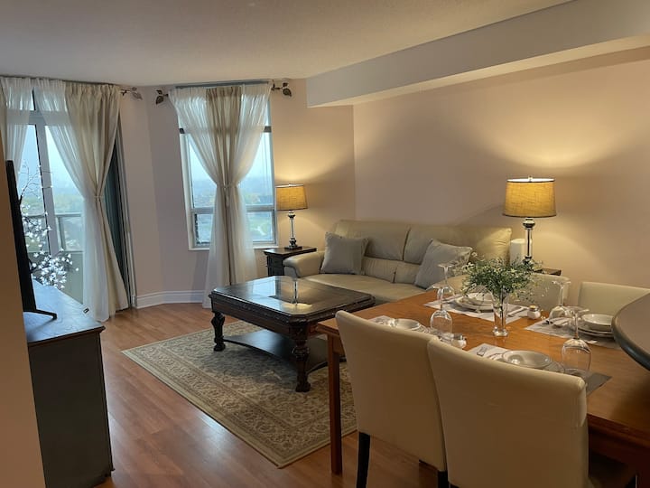 Upscale Condo, Top Amenities - Toronto