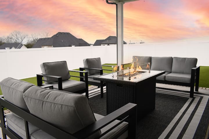 Cascade Stays Feat. Home Theater 5br 3.5bath - Cedars of Lebanon State Park, Lebanon