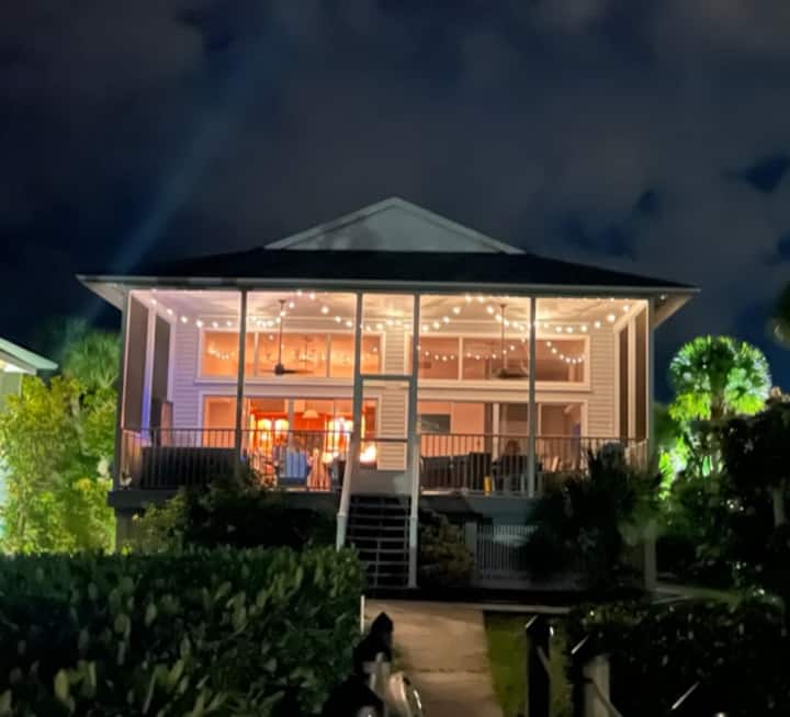 Private Bayfront Home W/ Dock&spa, Steps To Beach - Manasota Key, FL
