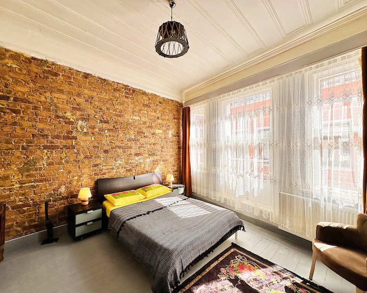 Historic Home W/ Golden Horn & Galata Tower Views - 