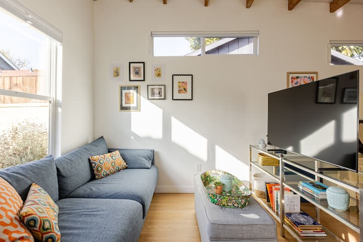 Modern Midtown Studio With Garden Views - 範朵拉 (加利福尼亞州)