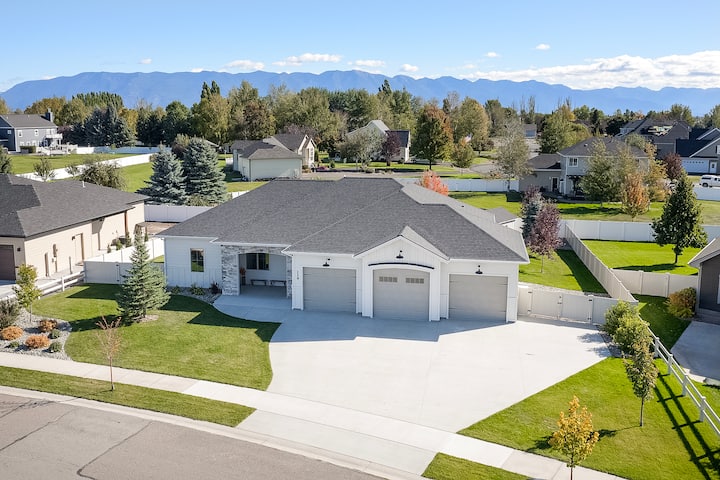 Glacier Getaway, In The Heart Of The Flathead - Kalispell, MT