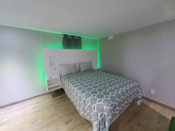 One Bedstudio Great Located - Rockford