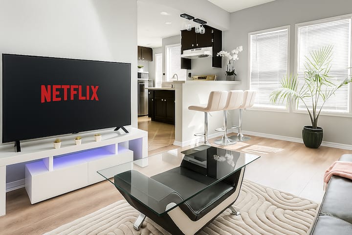 Unit W/private Patio,parking Close To Disney&lax! - Huntington Park, CA