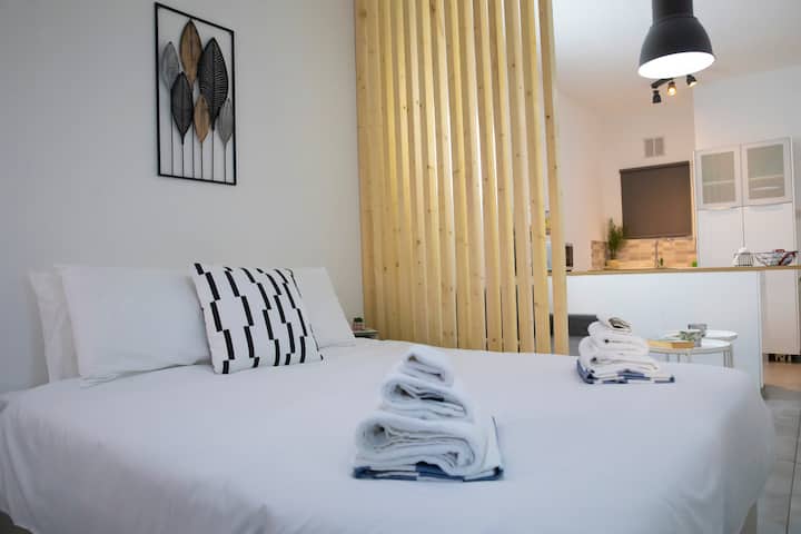 Estéa • Leenoy's Holiday Studio In Tourist Area - Kato Paphos