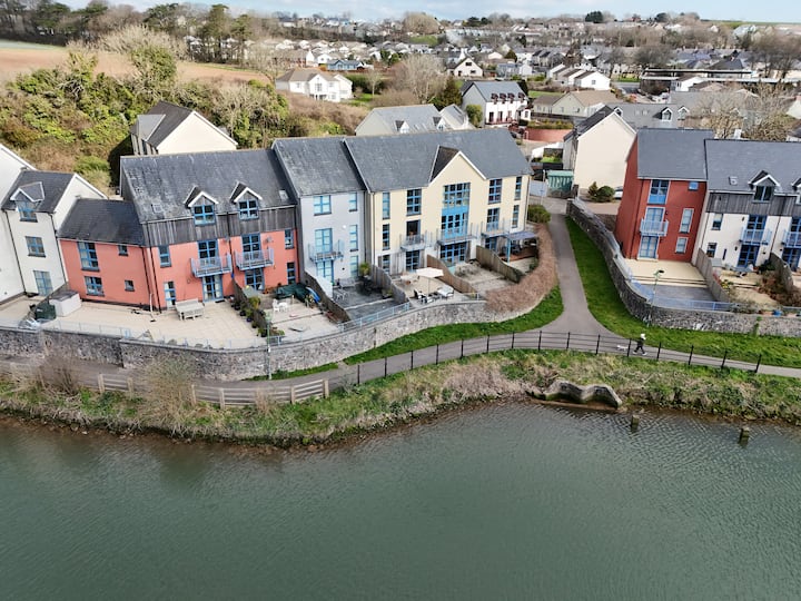 Ty Castell - Pembroke Dock