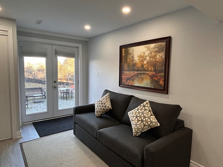 Rita's Kunjo - 2br, 3bd, 2wr, Full Ktchn, Living - Ajax