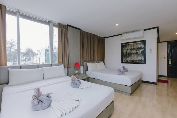H Top Floor 3 Bedroom Apt With Large Terrace - Patong Beach