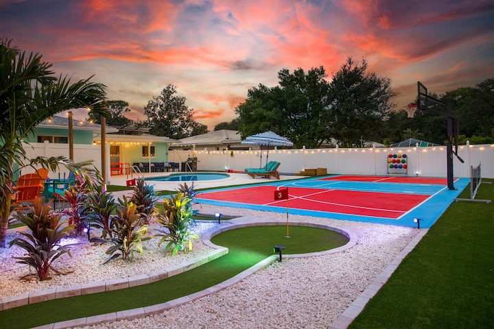 Clearwater Game Heaven! Pickleball, Golf, Bowling - Indian Rocks Beach, FL