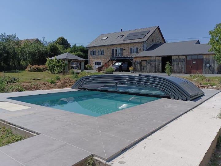 Gite Et Chalet Avec Piscine - Auvergne