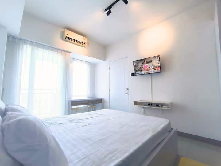 1br! Modern Living Pakuwon Mall Sby By Proins - 1 - Gresik