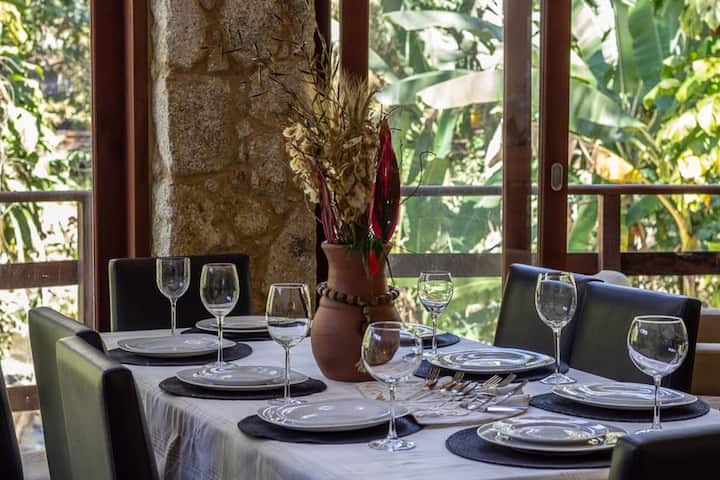 Casa De Alto Padrão 5 Estrelas - Trindade