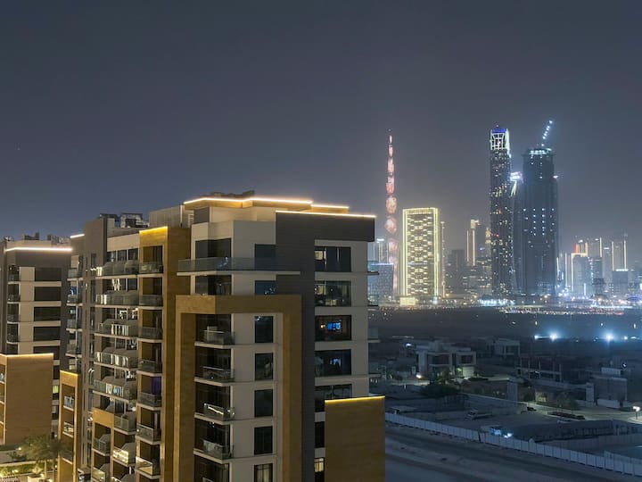 Stylish 3br Apartment/burj Khalifa & Pool Views - Dubai
