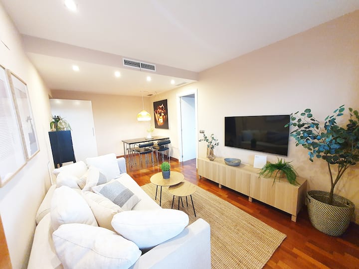 Moderno Apartamento En Diagonal Mar - Barcelona