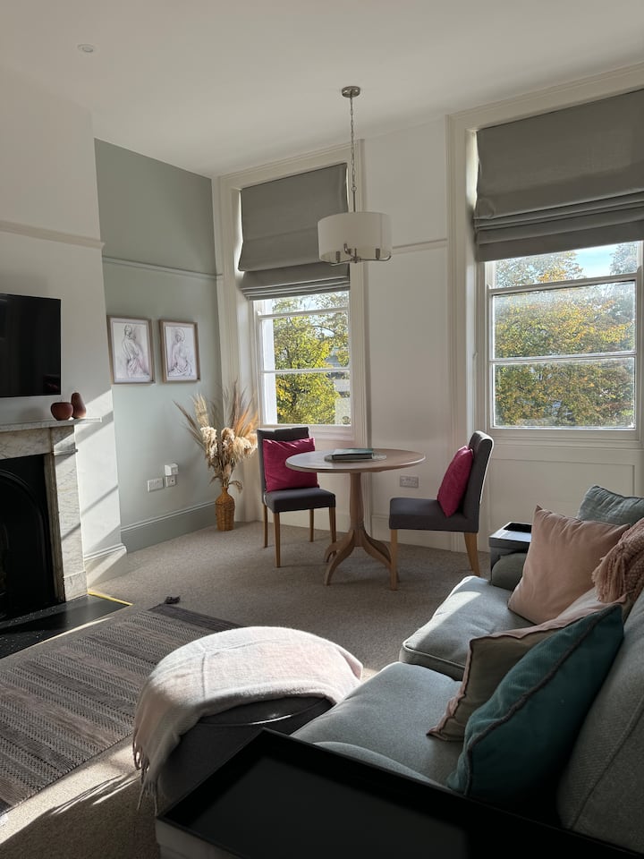 One Bed In Central Cheltenham - Cheltenham