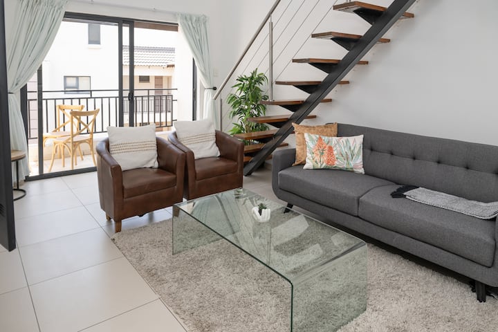 Cosy & Modern Apartment In Dainfern- Sandton - Chartwell