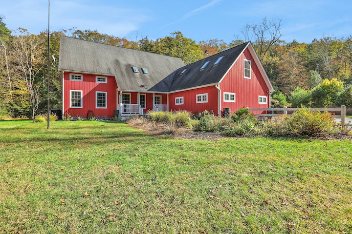 The Woodstock Barn - Woodstock, NY
