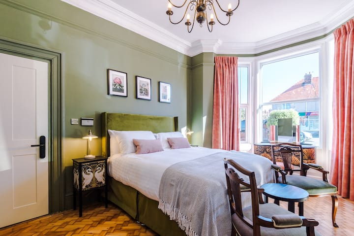 Swan Suite - Tilstone Boutique Guest Accommodation - Llandudno