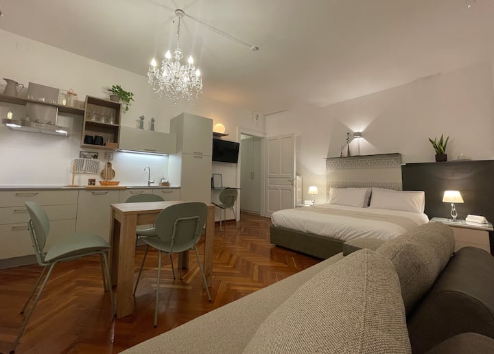 La Suite Dei Cristalli - Gorizia Central Apartment - Nova Gorica
