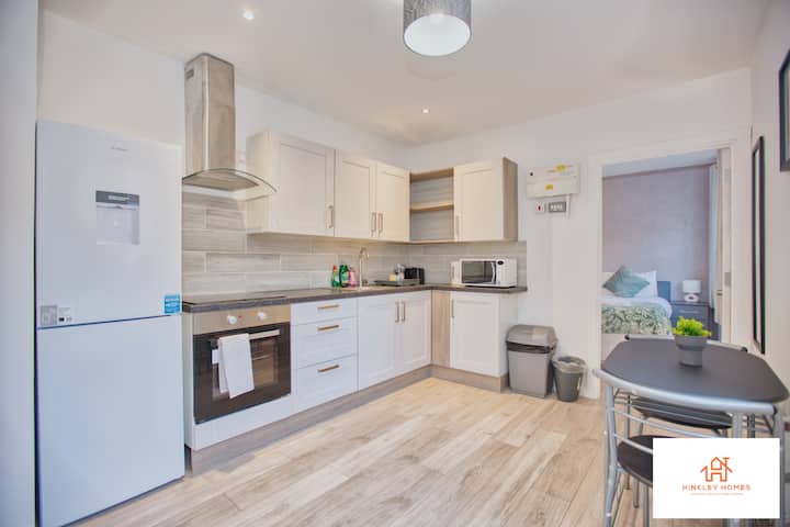 Perfect For Contractors + Groups | Town Centre| - Bridgwater