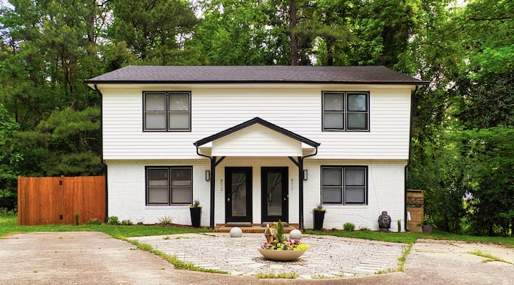 Zen House (Near Downtown Cary) - Apex, NC