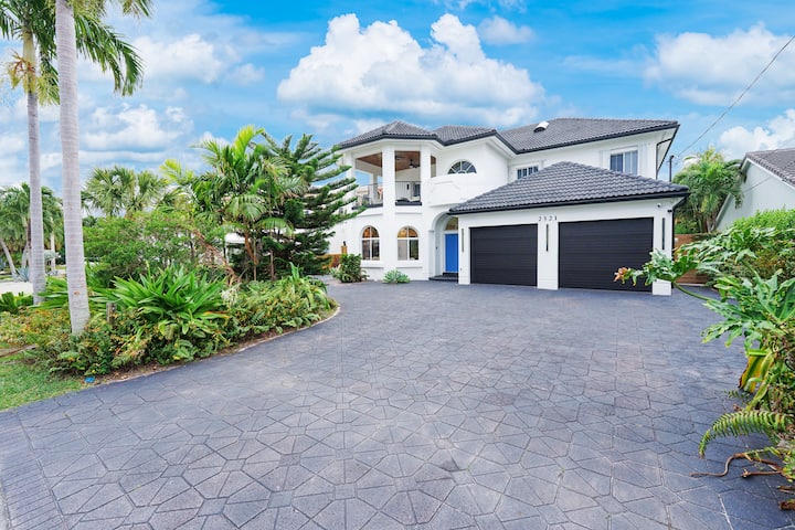 Casa Olympus Steps To Fll Beach | Hot Tub - Fort Lauderdale, FL