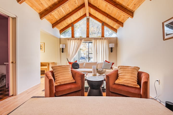 Leimert Park Luxury Garden Home - Near Sofi + Usc! - Los Angeles, CA