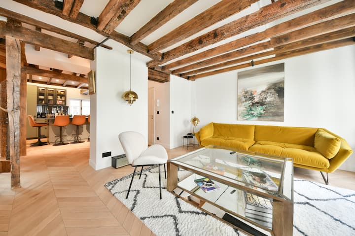 Luxurious 3br Near Champs-élysées, Parisian Charm - Paris