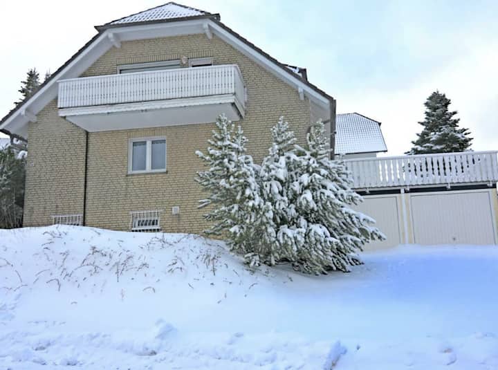 Benedenappartement In Winterberg Met Uitzicht - Winterberg