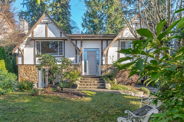 Blueridge Gem - North Vancouver
