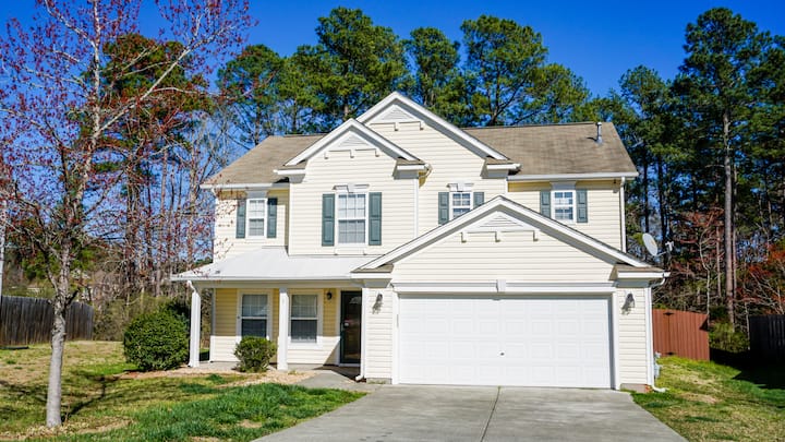 Family Fun + Theater, Game Room & Massage Chair! - Falls Lake State Recreation Area, Wake Forest