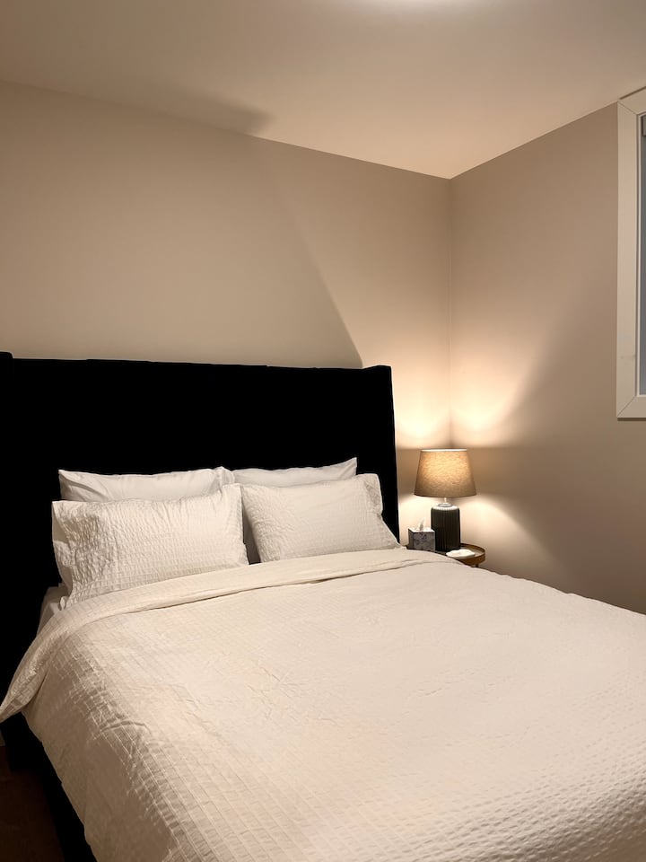 Modern Private Suite - Squamish
